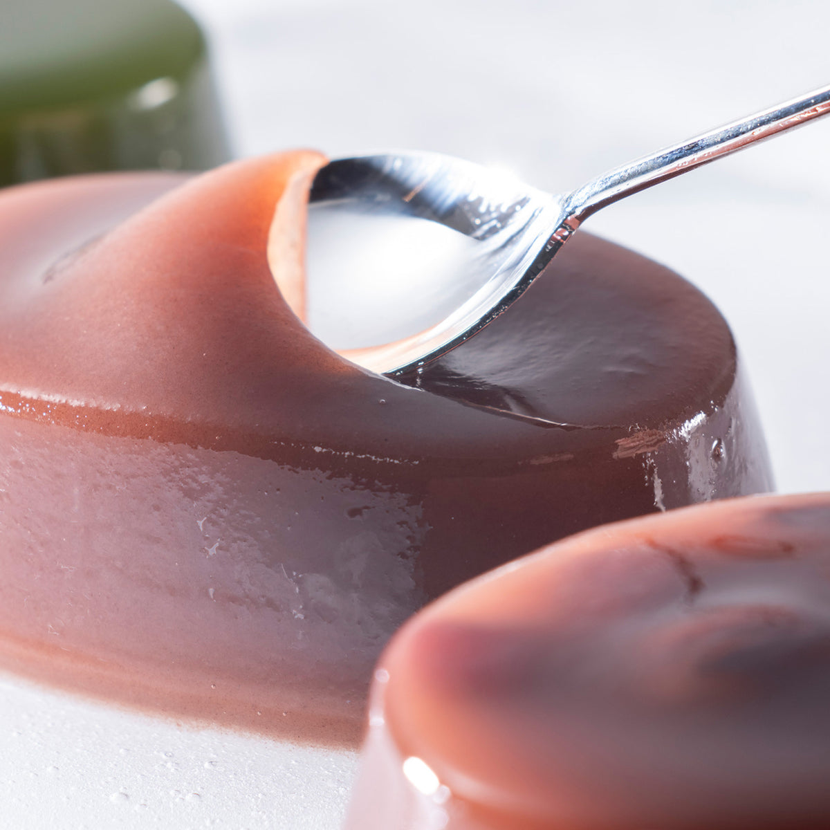 本蕨 小倉 1個｜ぷるぷる食感の涼菓｜鶴屋吉信公式オンラインショップ